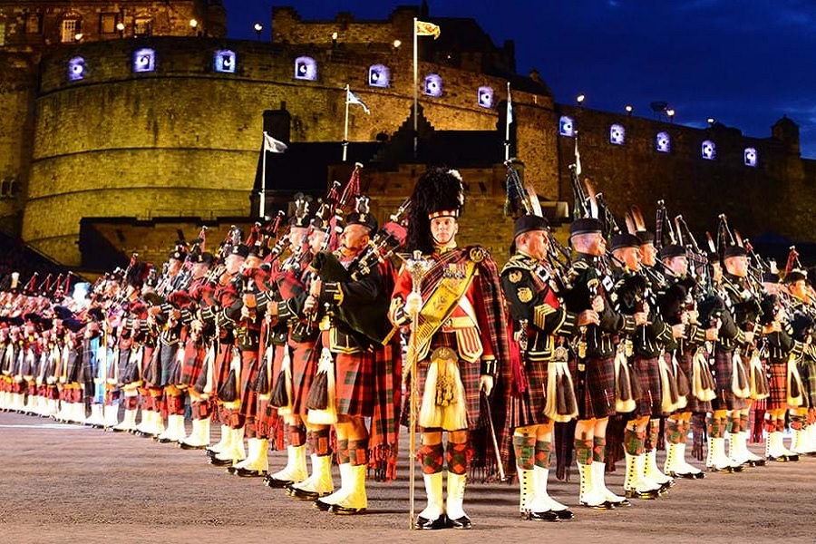 Edinburgh Castle - Great North Road